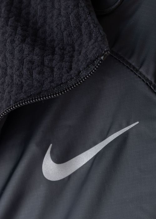 Nike jaka skriešanai | Weekend.lv