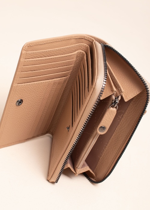 Bugatti naudas maks Elsa | WEEKEND